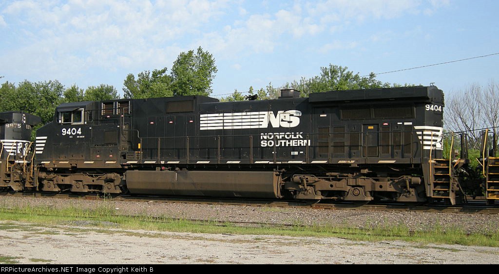 NS 9404